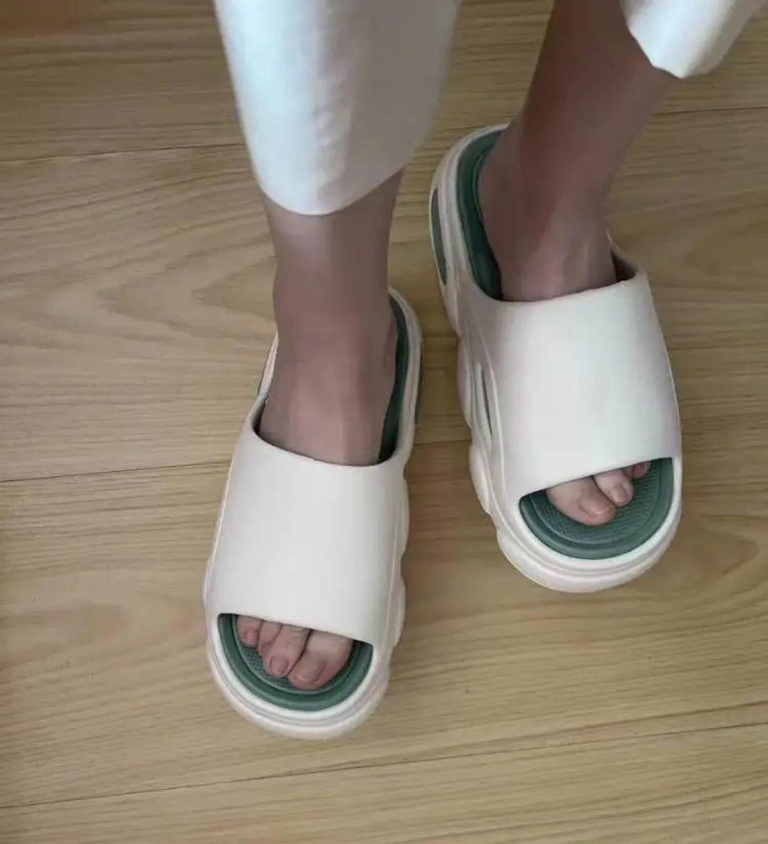 AirCloud™ - Thick Flexi Sole Slippers – Air Gummy™